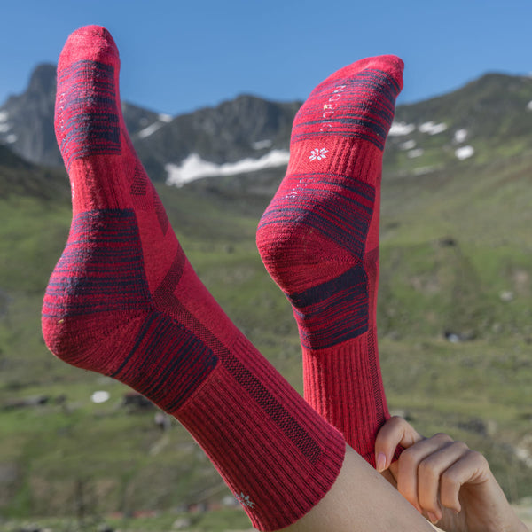 Hiking - Rot (1 Paar) - Nordic Socks DE